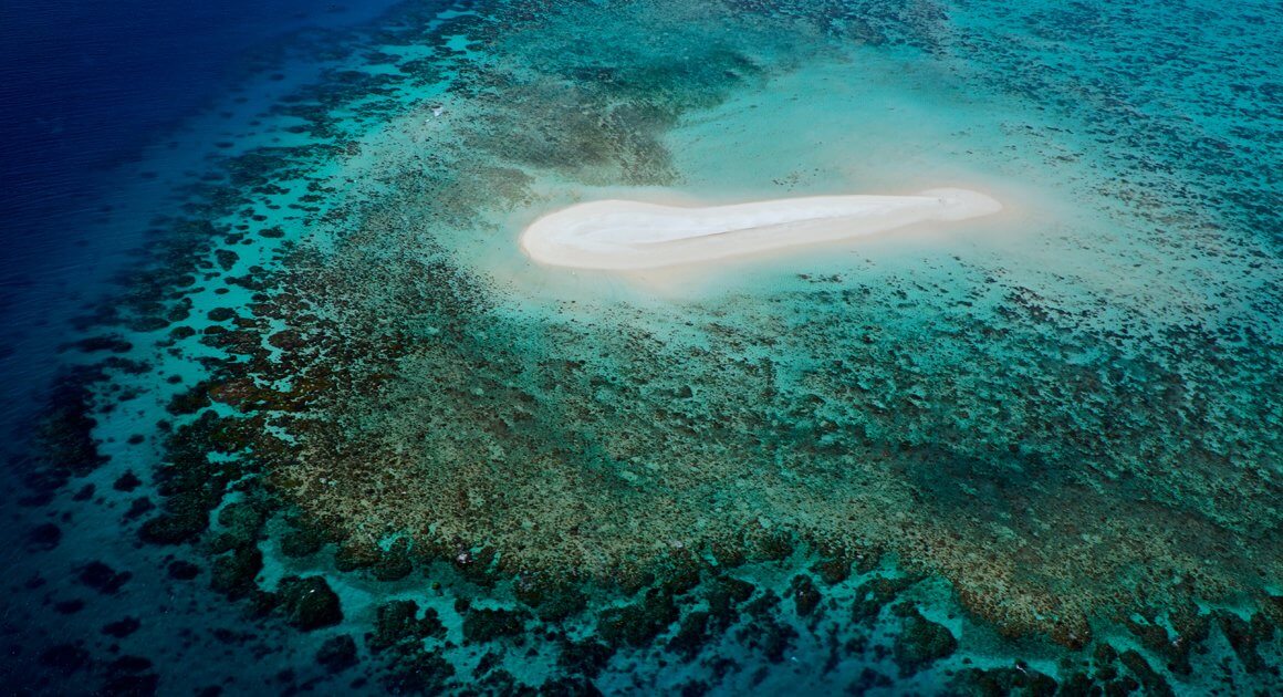 5 Dreamy Sand Cays on the Great Barrier Reef | Tropical North QLD